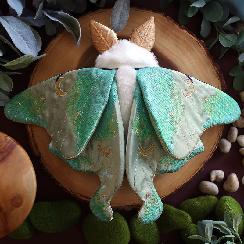 3D Moth Plush (Stuffed) – Urban Threads