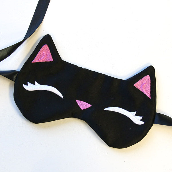 Sleepy Kitty Eye Mask (In the Hoop) – Urban Threads